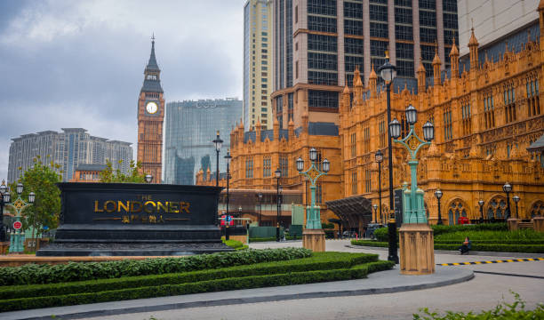 Free Stock Photo of Grand Building With Clock | Download Free Images ...