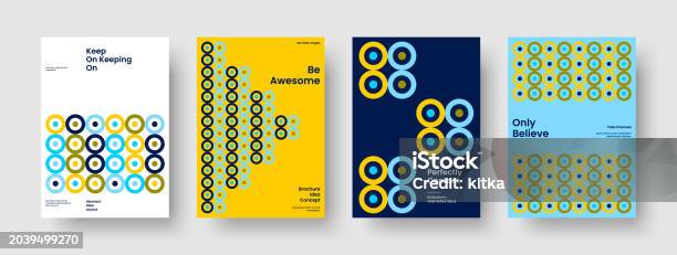 Template Brosur Kreatif Tata Letak Flyer Terisolasi Desain Poster
