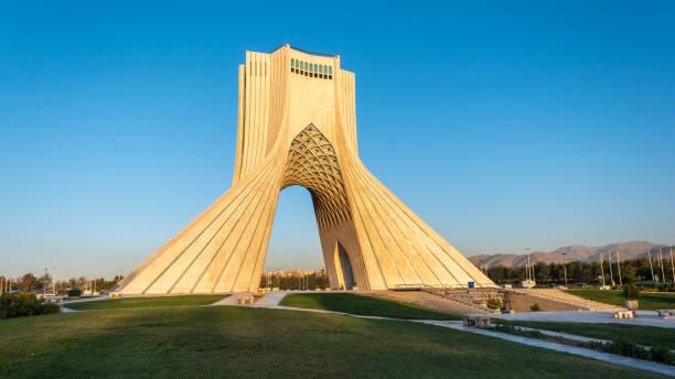 Free picture: landmark, symbol, tourist attraction, tower, religion ...
