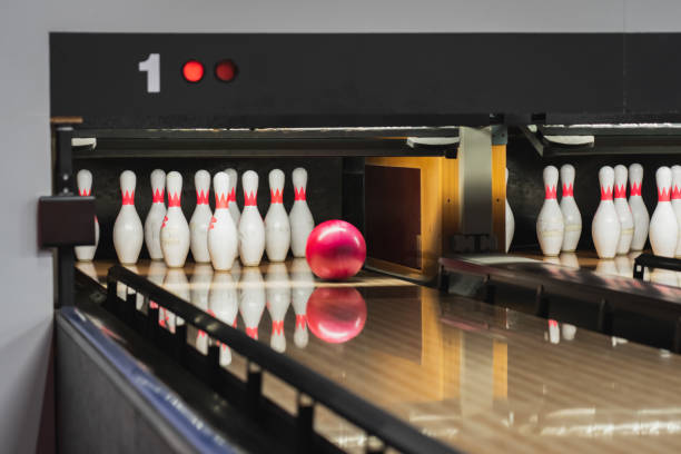 4,000+ Free Bowling & Bowling Ball Images - Pixabay