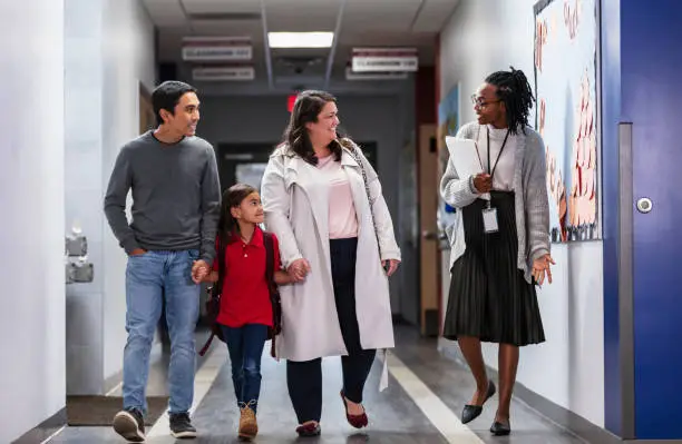 Parent Teacher Meeting Pictures | Download Free Images on Unsplash Parent Teacher Meeting Pictures | Download Free Images on Unsplash