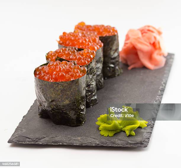 Gunkan 스시 말이 흰색 바탕에 흰색 배경 0명에 대한 스톡 사진 및 기타 이미지 0명 그릇 김 Istock