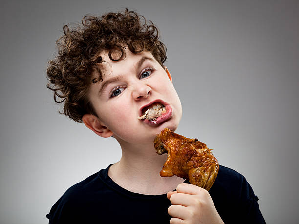 7000 Comiendo Pollo Asado Fotografías De Stock Fotos E Imágenes