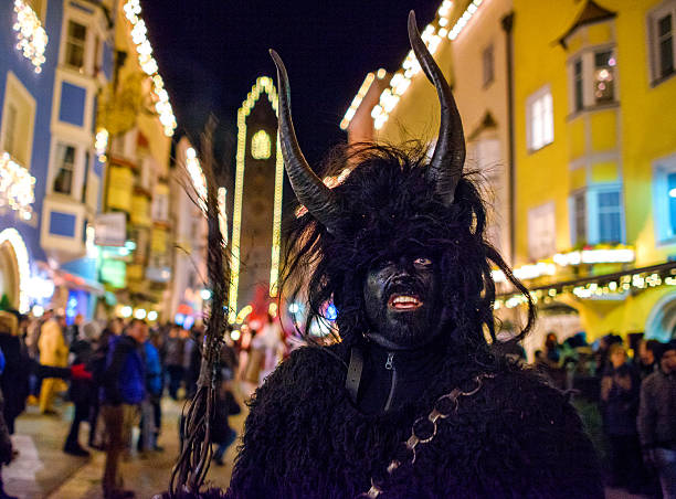 740 Krampus Fotos Fotografías De Stock Fotos E Imágenes Libres De