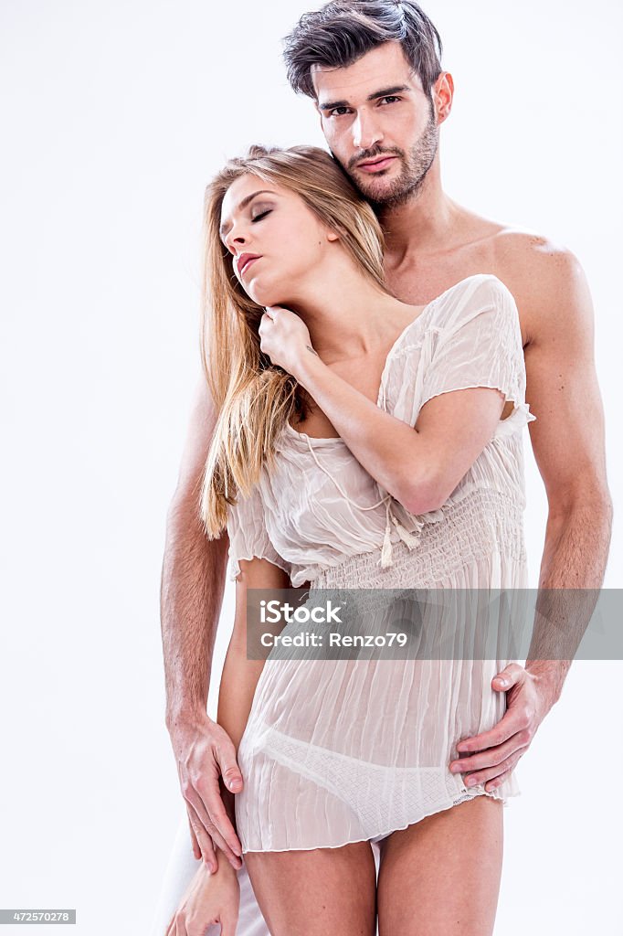 Pareja Apasionada Foto De Stock Y Más Banco De Imágenes De Sensualidad