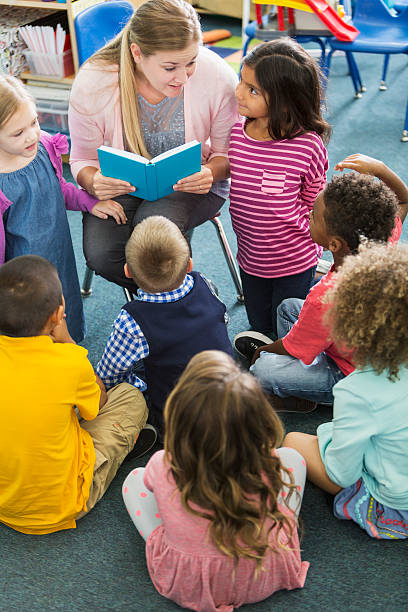Teaching Kids Pictures | Download Free Images on Unsplash