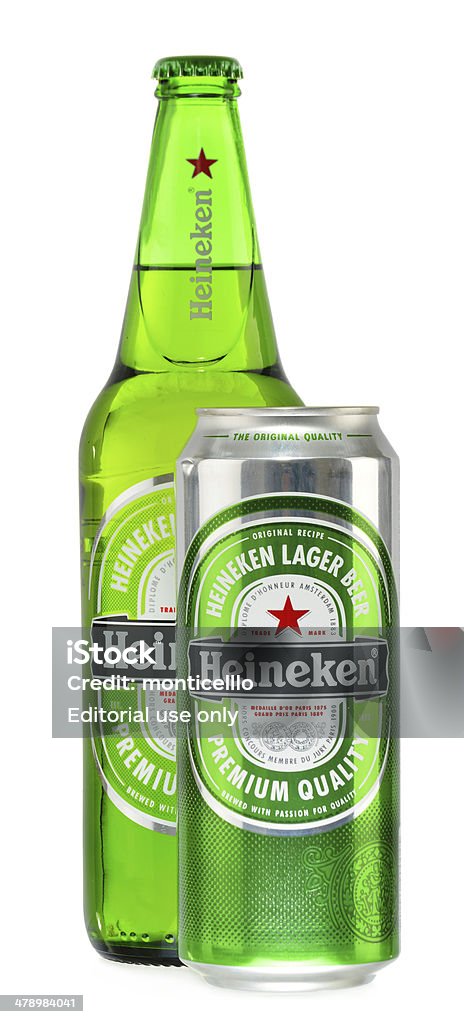Foto De Garrafa E Lata De Heineken Cerveja Isolada No Branco E Mais