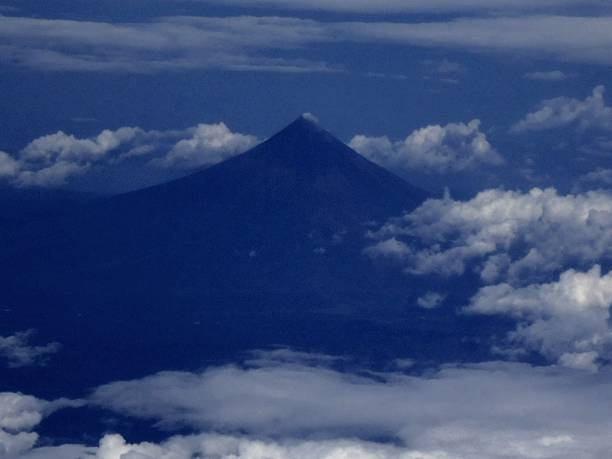 Mayon Pictures | Download Free Images on Unsplash