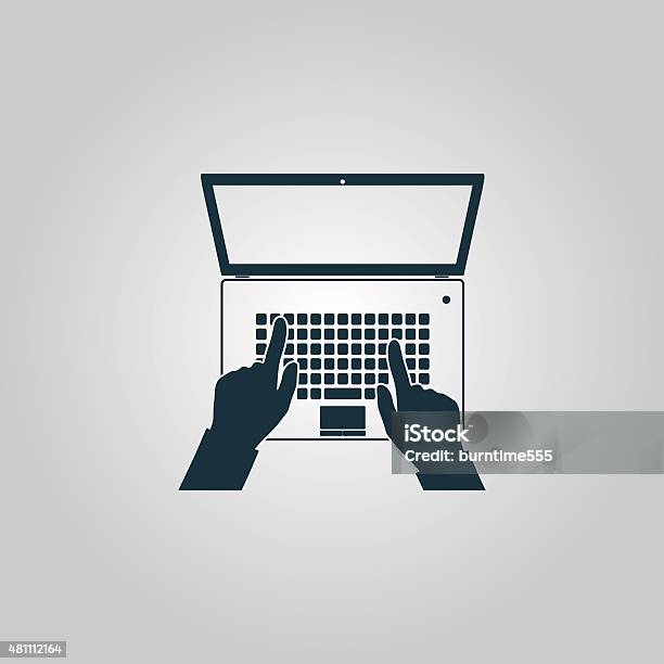 Tangan Bisnis Pada Keyboard Komputer Notebook Dengan Layar Terbuka