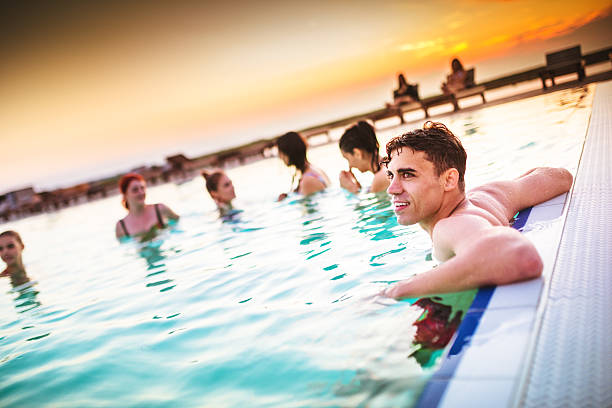 Poolparty Pictures | Download Free Images on Unsplash