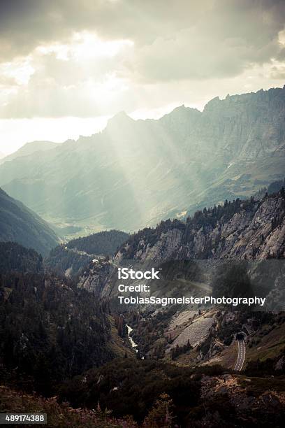 Susten 산길 스위스 잘프 자연광 3 0명에 대한 스톡 사진 및 기타 이미지 0명 2015년 고개 Istock