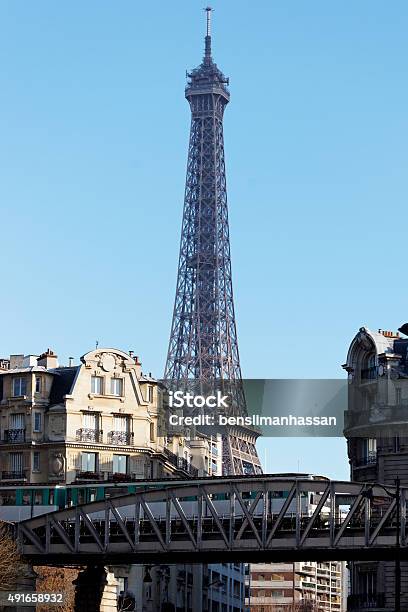 Eiffel Tower 및 공중 지하철 에펠탑에 대한 스톡 사진 및 기타 이미지 에펠탑 지하철 여객 열차 0명 Istock