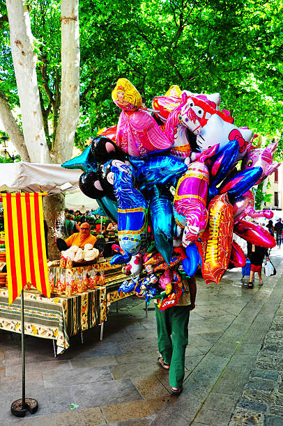 Penjual Balon Foto Foto Foto Stok Potret And Gambar Bebas Royalti Istock