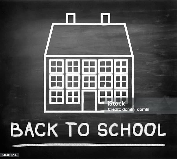 Back To School 분필 그림이요 학교 건축 시 Blackboard 0명에 대한 스톡 사진 및 기타 이미지 0명