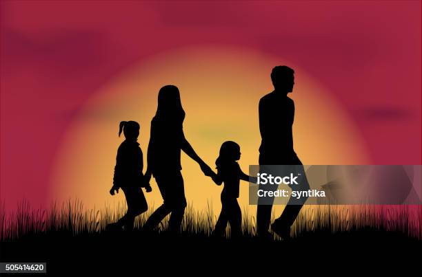 Ilustración De Familia Siluetas En La Naturaleza Y Más Vectores Libres