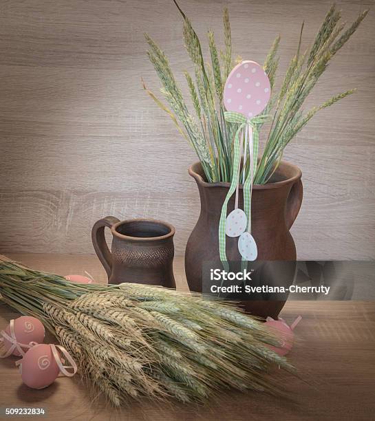 Easters 정물 사진 메트로폴리스 페인트 에그스 날것 위트 및 Clayware 0명에 대한 스톡 사진 및 기타 이미지 0