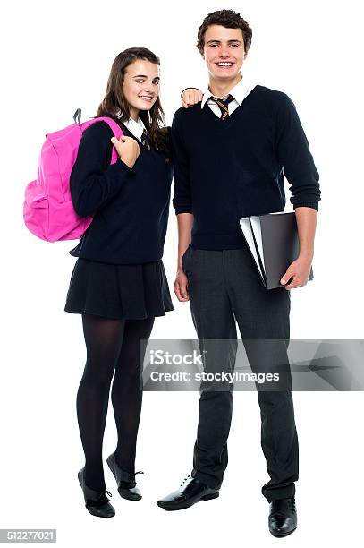 Bidikan Panjang Penuh Teman Sekelas Yang Ceria Foto Stok - Unduh Gambar ... Bidikan Panjang Penuh Teman Sekelas Yang Ceria Foto Stok - Unduh Gambar ...