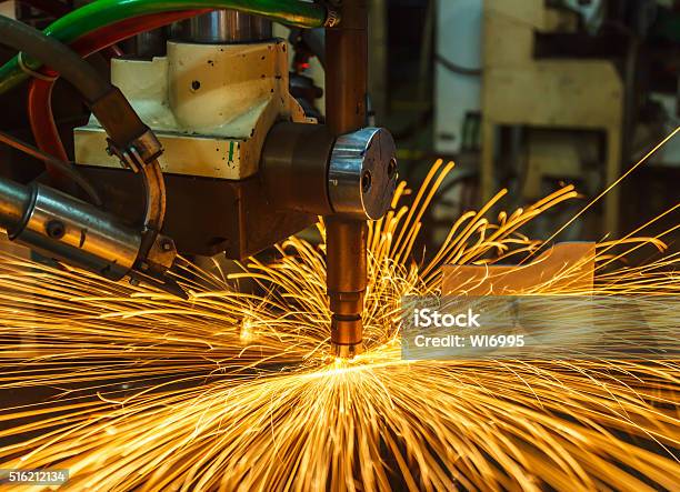 Spot 용접 발행기 강철에 대한 스톡 사진 및 기타 이미지 강철 건설 기계류 건설 산업 Istock