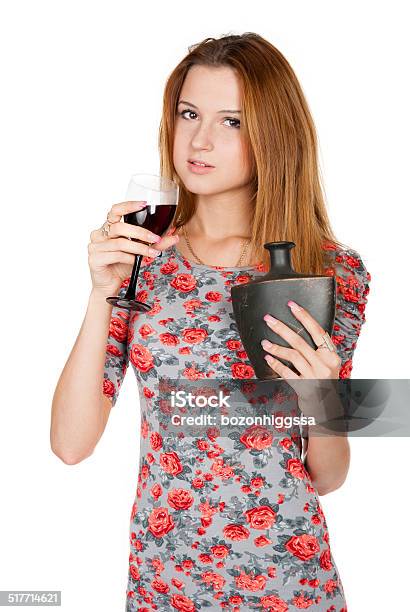 Wanita Muda Cantik Dengan Minuman Beralkohol Foto Stok Unduh Gambar Sekarang Kecanduan