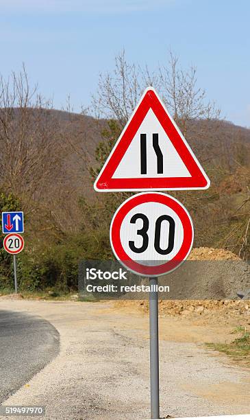 Photo Libre De Droit De Panneau De Signalisation Limitation De Vitesse