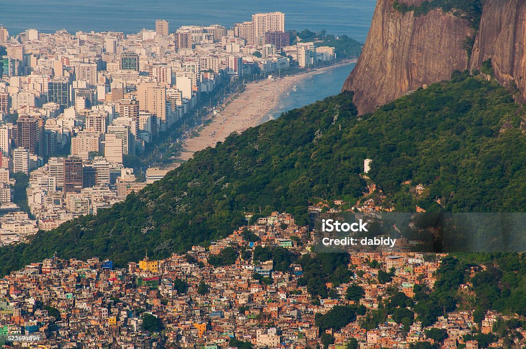 空から見たスラム街ロシーニャリオデジャネイロ ブラジルのストックフォトや画像を多数ご用意 ブラジル 不均衡 スラム街 Istock