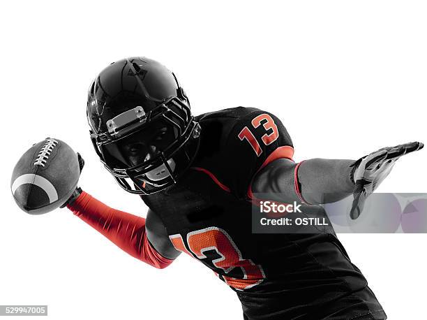 American Football Playerquarterback 추월중 세로는 실루엣 미식축구 선수에 대한 스톡 사진 및 기타