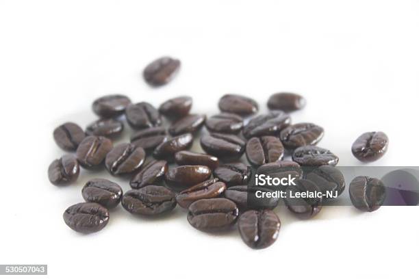 Coffee Bean 흰색 바탕에 흰색 배경 0명에 대한 스톡 사진 및 기타 이미지 0명 갈색 개체 그룹 Istock