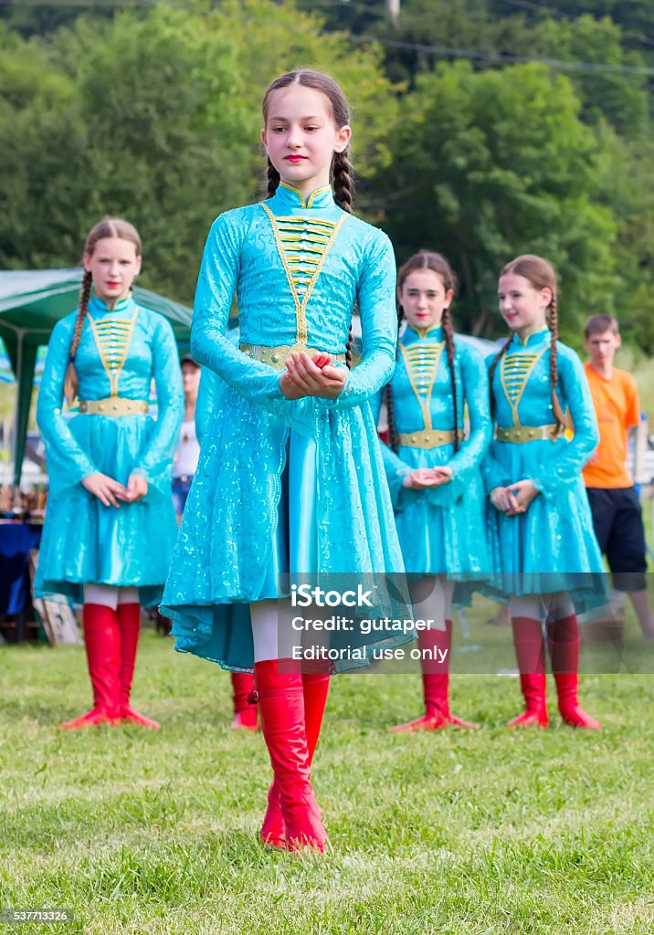 Circassians Look Like More Sukrainians Or More Georgians