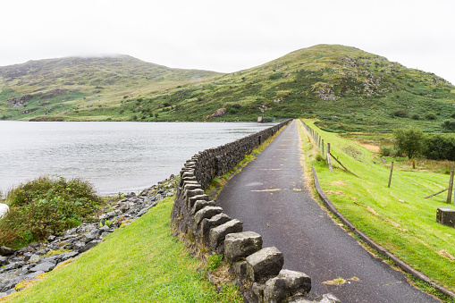 Road Over Dam Of Llyn Cwmystradllyn Reservoir Stock Photo - Download ... Road Over Dam Of Llyn Cwmystradllyn Reservoir Stock Photo - Download ...