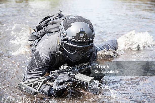 Spec Ops을 경찰관 경찰관에 대한 스톡 사진 및 기타 이미지 경찰관 미국 특수 부대 Istock