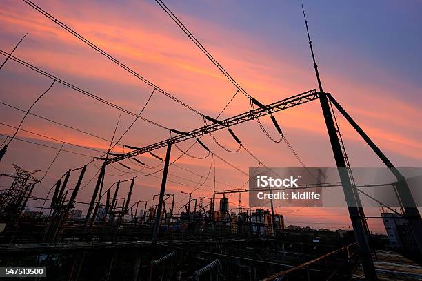 Gardu Listrik Tegangan Tinggi Dengan Transformator Foto Stok Unduh