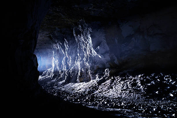 Dark Cave Pictures | Download Free Images on Unsplash