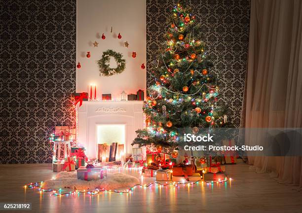 Desain Interior Kamar Natal Pohon Yang Didekorasi Dengan Lampu Karangan ... Desain Interior Kamar Natal Pohon Yang Didekorasi Dengan Lampu Karangan ...