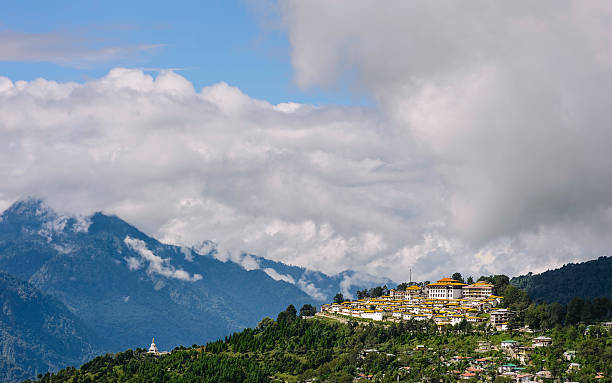Tawang Pictures | Download Free Images on Unsplash