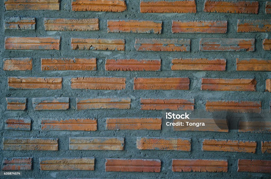 Warna Trim Dinding Bata Berjenjang Tanah Liat Merah Dari Foto Stok