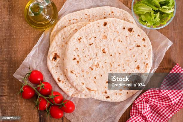 Piadina 햄과 양상추입니다 Piadina에 대한 스톡 사진 및 기타 이미지 Piadina 고기 납짝빵 Istock