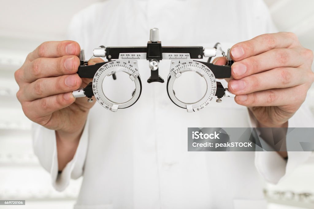 Hands Holding Optometrist Trial Frame Stock Photo - Download Image Now ... Hands Holding Optometrist Trial Frame Stock Photo - Download Image Now ...