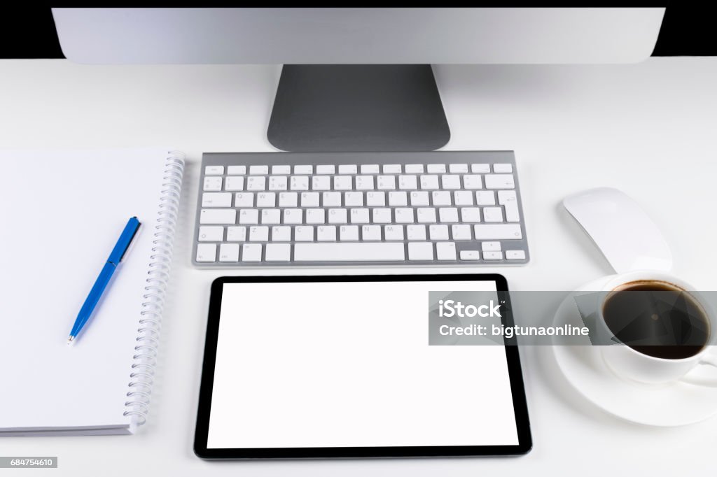 Tabel Office Dengan Komputer Keyboard Dan Mouse Komputer Nirkabel
