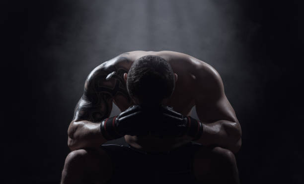 3 900 Fotos De Hombres Fuertes Fotografías De Stock Fotos E Imágenes