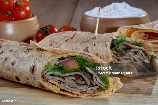 Doner 터키 Shawarma 파스타 전통적인 Doner 랩 고기에 대한 스톡 사진 및 기타 이미지 고기 구이 구이