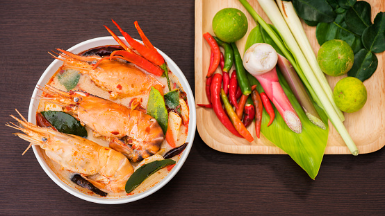 Tom Yum Goong 매운 수프 전통적인 태국 음식 0명에 대한 스톡 사진 및 기타 이미지 0명 건강한 식생활 검은색