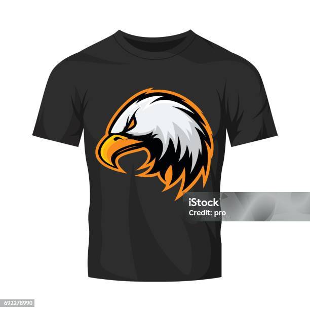 Öfkeli Kartal Baş Spor Vektör Simge Kavramı Siyah Tshirt Mockup Izole