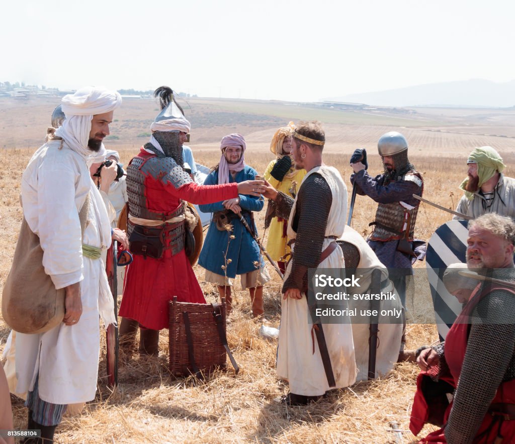 1187 살라 딘 역할 티베리아스 이스라엘 근처 전투 후 포로 이야기에 뿔 Hattin의 전투의 재건에 참여 1887년에 대한