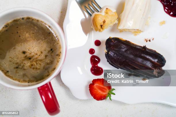 Coffe와 클 레어과 자를 케이크와 함께 아침 식사 갈색에 대한 스톡 사진 및 기타 이미지 갈색 노랑 달콤한 음식