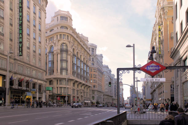 Madrid Street Pictures | Download Free Images on Unsplash