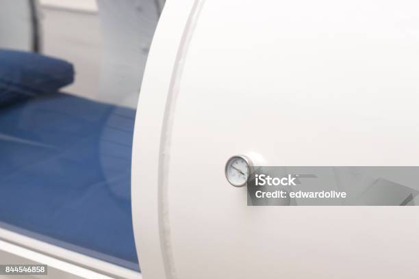 Hbot Hyperbaric 산소 치료 탱크 챔버 질병 및 의료 조건에 대 한 환자를 치료 하는 데 사용 하는 병원 클리닉에서