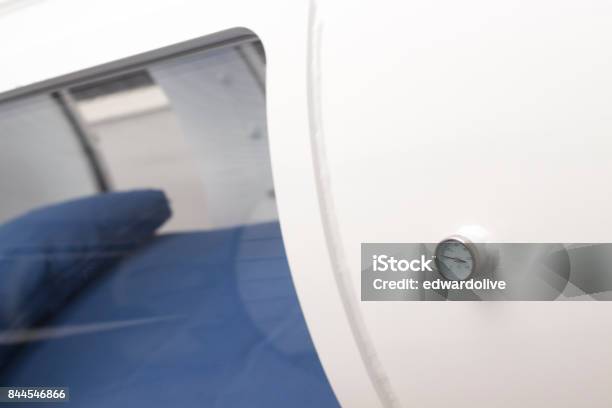 Hbot Hyperbaric 산소 치료 탱크 챔버 질병 및 의료 조건에 대 한 환자를 치료 하는 데 사용 하는 병원 클리닉에서