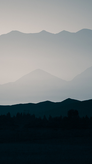 Lanskap Gunung Yang Menginspirasi Di Tatry Slowakia Pemandangan Yang ... Lanskap Gunung Yang Menginspirasi Di Tatry Slowakia Pemandangan Yang ...