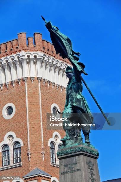 Rossauer 병사 건물 정면에 대한 스톡 사진 및 기타 이미지 Istock