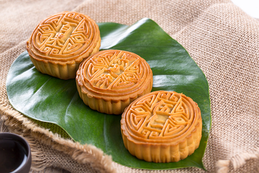 Mooncake와 차 중국 중순가 축제 음식 근접 촬영입니다 0명에 대한 스톡 사진 및 기타 이미지 0명 Mid